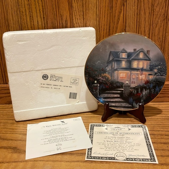 Thomas Kinkade | Accents | Thomas Kinkade A Warm Welcome Home Plate ...